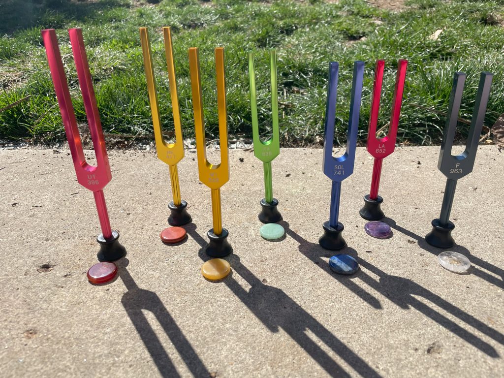 2 Soothing Types of Tuning Forks for Healing - Insight Psychics